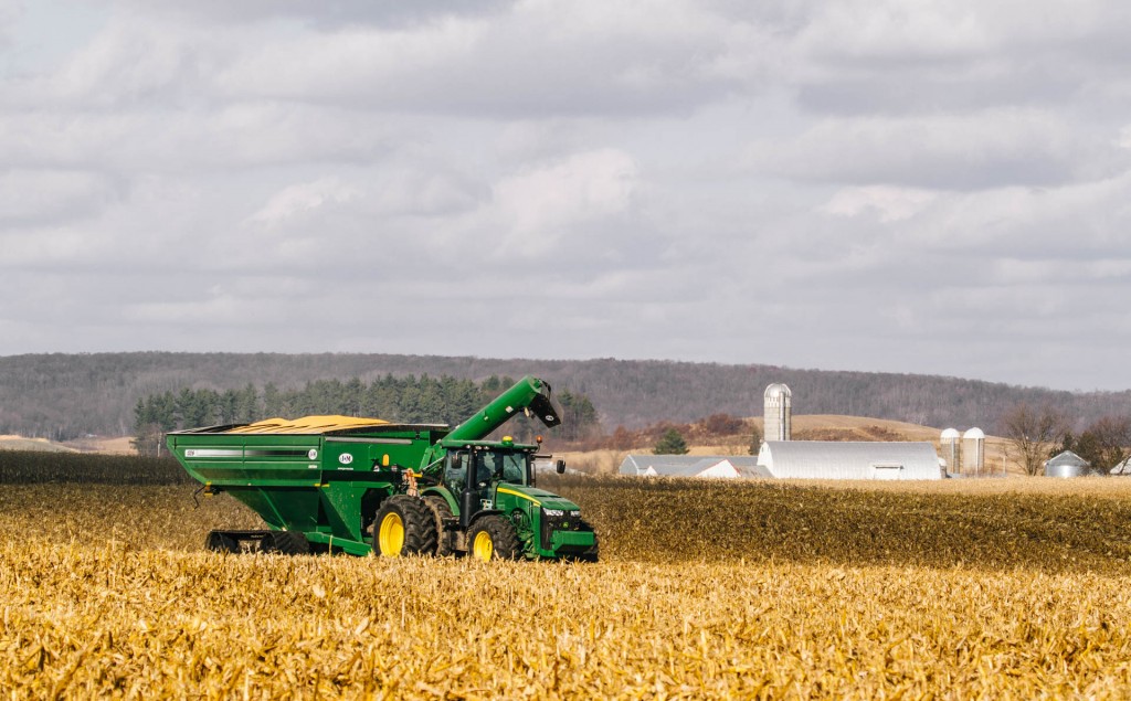 custer-farms-john-deere-tractor-tracked-grain-cart-corn-field ...