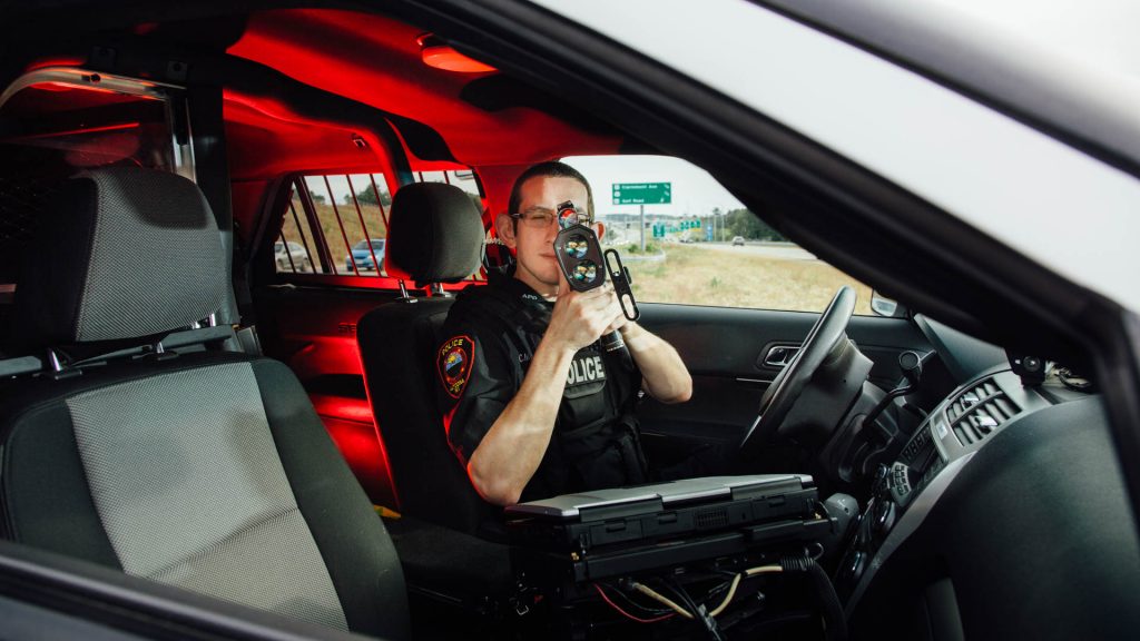 altoona-police-dept-officer-radaring-traffic-highway-laser-squad-car ...